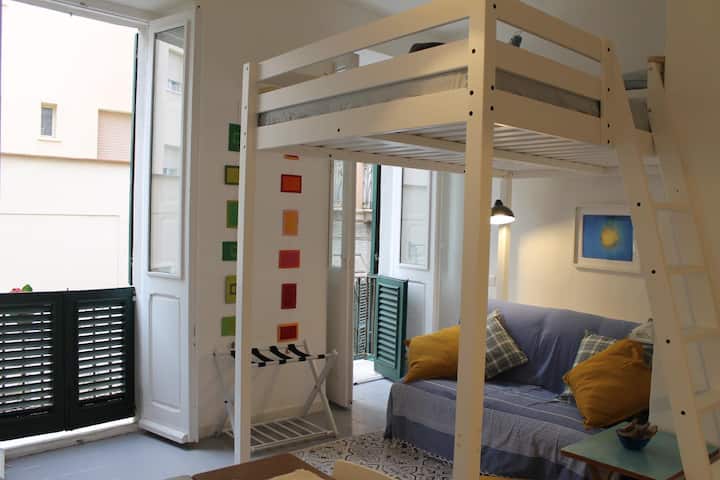 Julio: Accogliente Studio In Centro Città - Cagliari