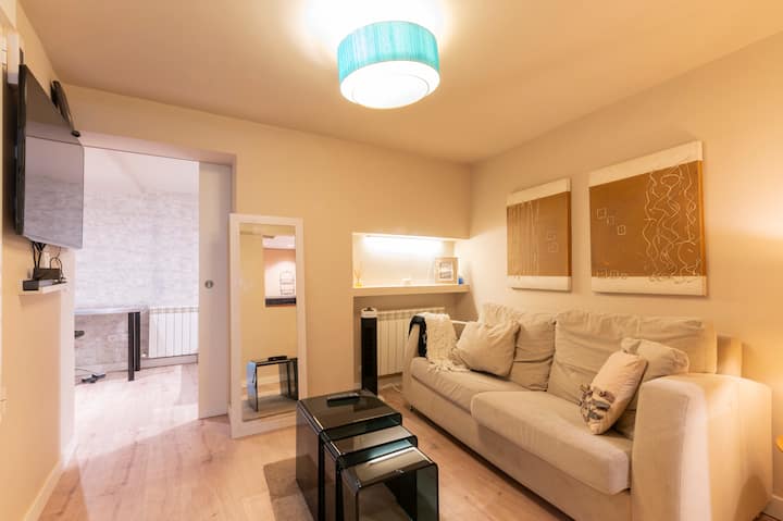 Pequeño Y Acogedor Apt Madrid - Madrid