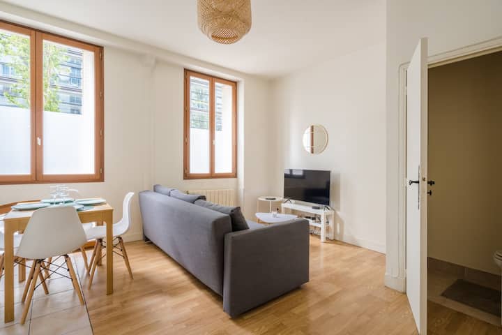 Appartement Plein Coeur Du 17ème - Paris