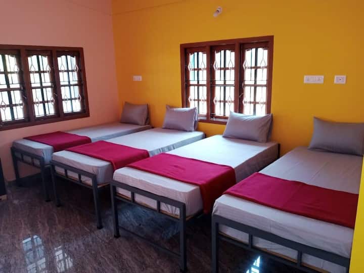 Family And Groups Stay - Gokarna