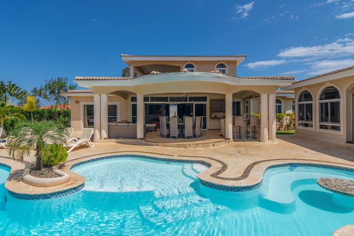 Luxury Mediterranean Villa 777 Jacuzzi Casa Linda - Sosúa