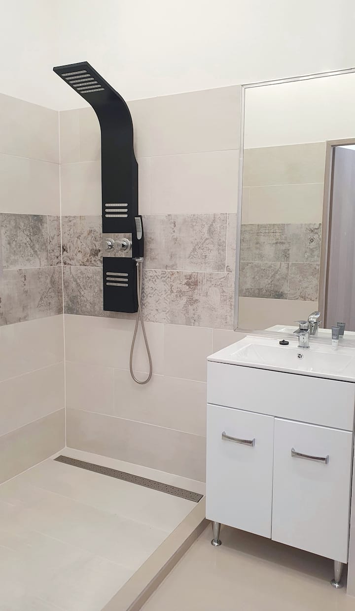 Szoba Kétszemélyes áGgyal - Budapest