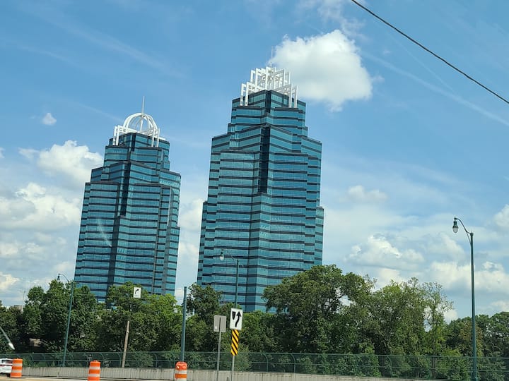 A Cozy Dunwoody Condo
3bed Rms 4beds 2bath - Sandy Springs, GA