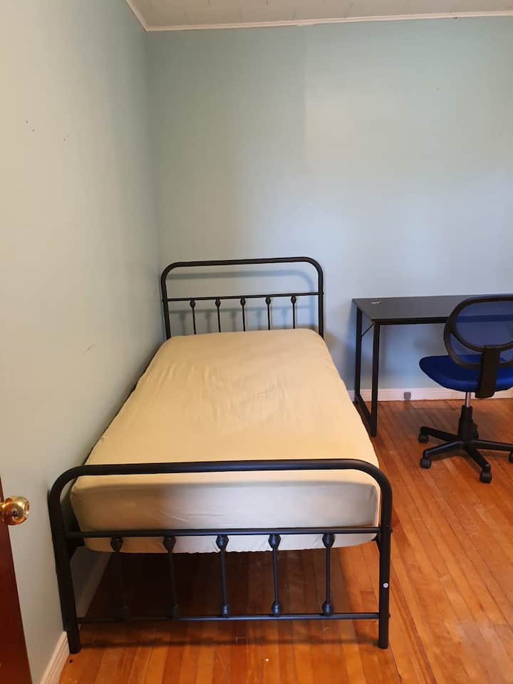 Room Near Fredericton Airport - Fredericton
