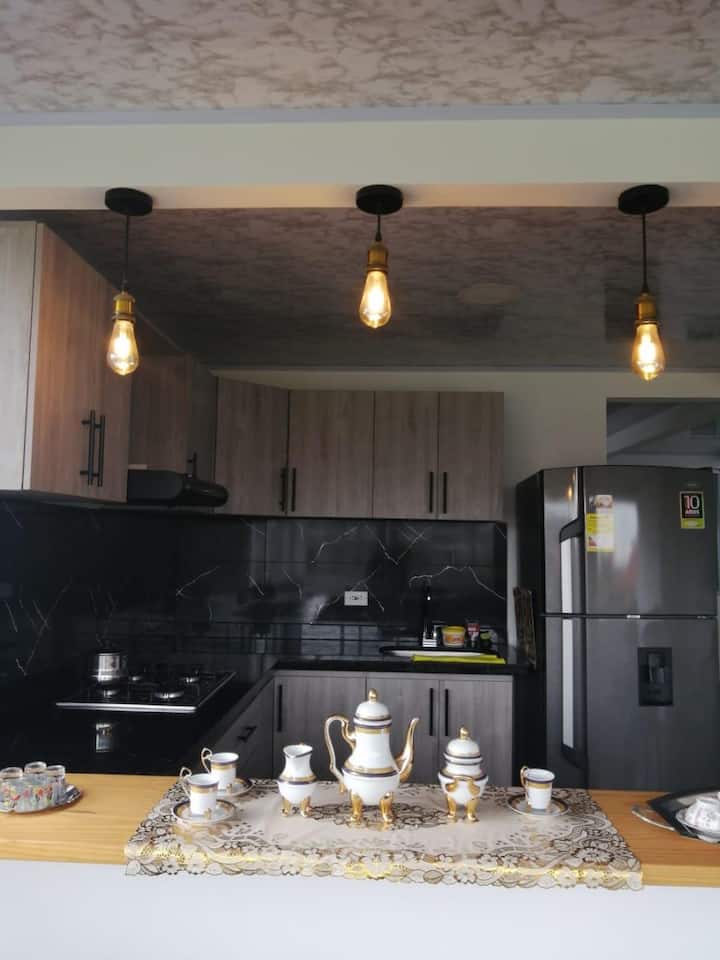 Acogedora Casa 3 Nivel - Manizales