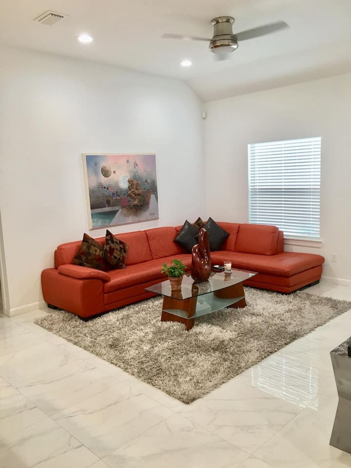 Casa Bonita, Luxury Apartment Mcallen, Tx - McAllen