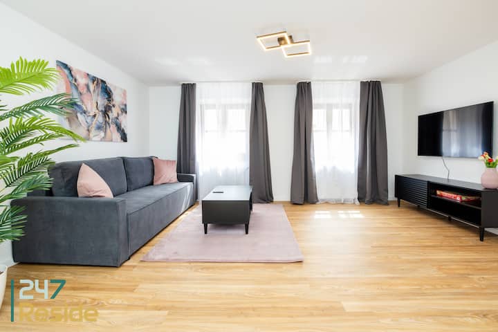 247 Reside: Apartment Sz2 | Downtown | Netflix - Straubing
