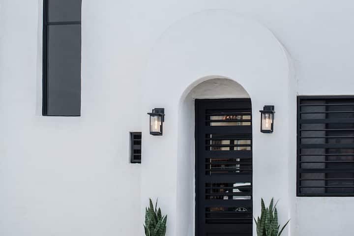 Residencia Moderna En Escobedo, 2 Recamaras - Mexico