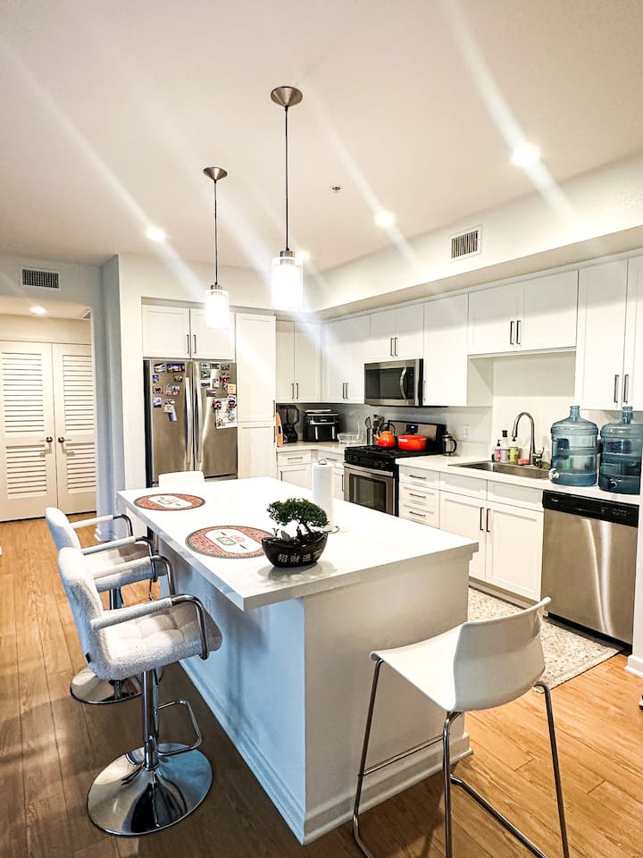 Luxury Stay In Silicon Valley - Sunnyvale, CA