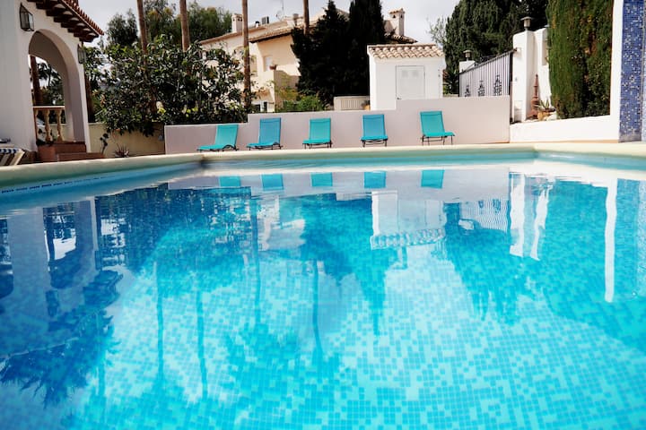 Carrió.villa Cómoda Con Piscina Privada, Intimidad - Calpe