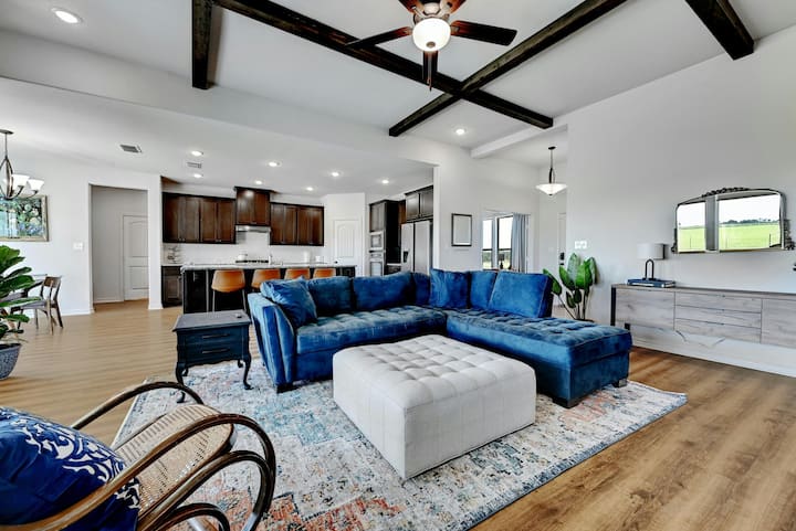 Rosenhaus Countryside Retreat - Fredericksburg, TX