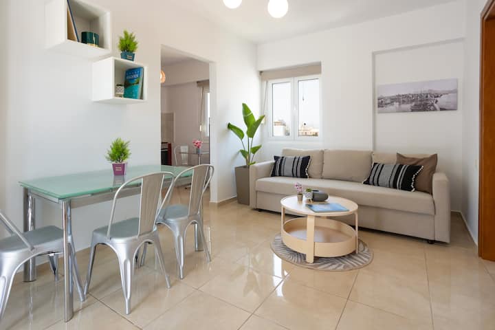 Bright, Serene Penthouse In Town Center W/ Seaview - Heraklion