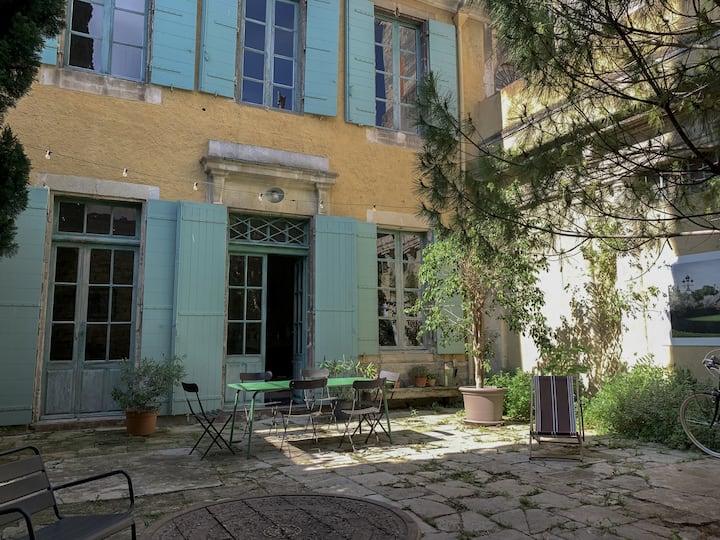 Maison De Maître Du Xvii. - Beaucaire