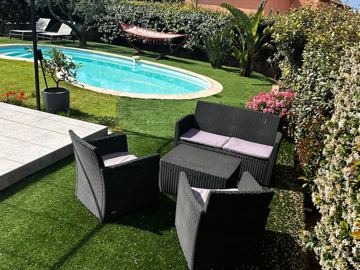 Villa Climatisée Avec Piscine - Séjour Paisible - Saint-Cyr-sur-Mer