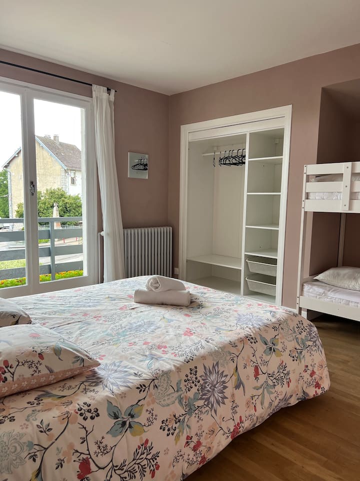 Chambre Avril - Gîte Chez Néo - Lac de Chalain