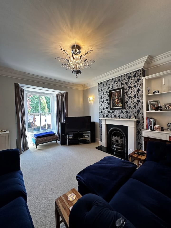 Room With Private Bathroom In Towcester - Towcester