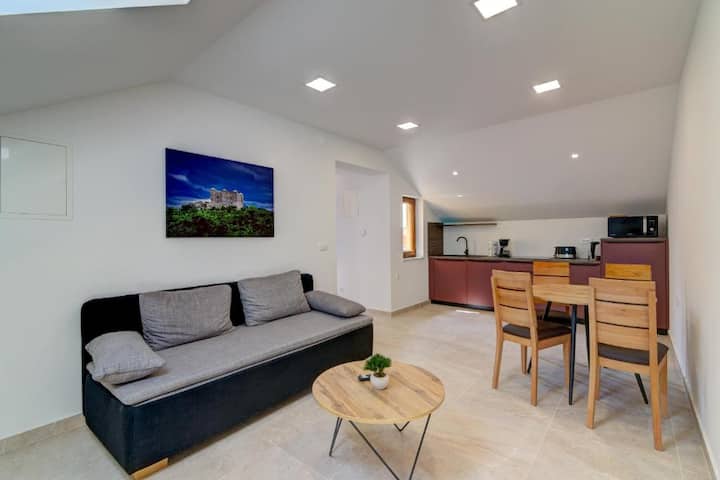 Apartman Rote Zora 3 - Senj