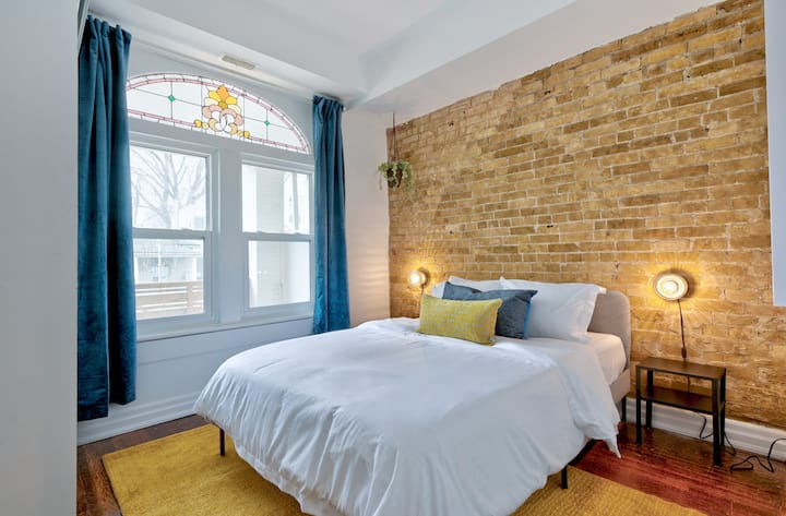 The Mitchell Haus-style In The Heart Of  Toronto - Toronto, ON