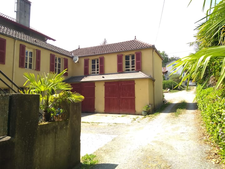 Charmant Appartement Au Calme - Salies-de-Béarn