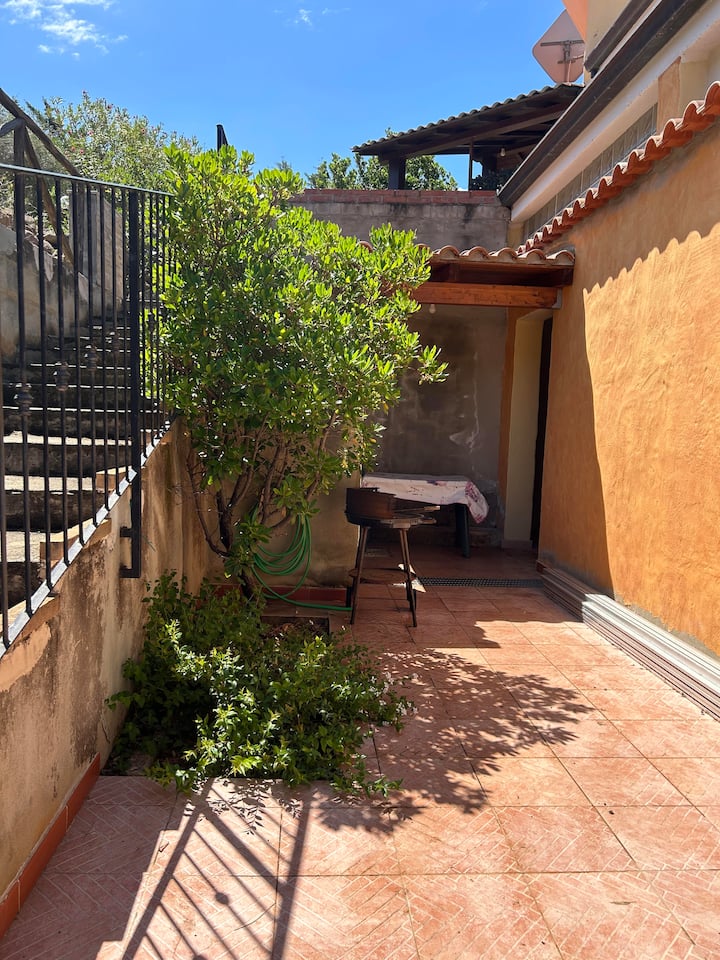 Appartamento Con Veranda Vicino Al Mare Di Chia - Domus de Maria