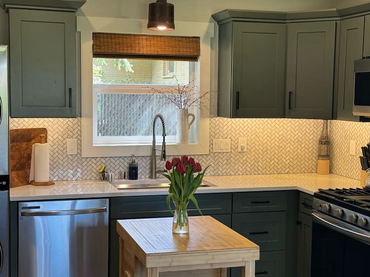 Manito Country Club Bungalow - Spokane, WA