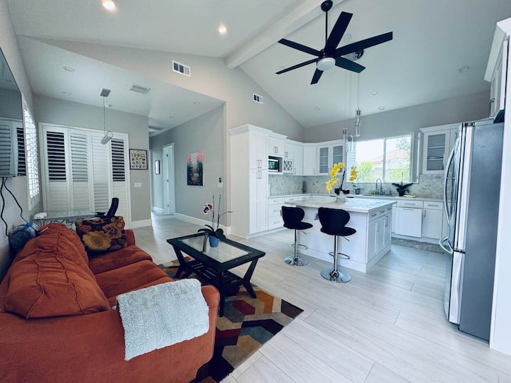 Discover A Beautiful New Home For Rent - Huntington Beach, CA