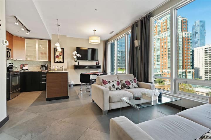 Spacious 1bed Downtown Vancouver (Entire Home) - Vancouver