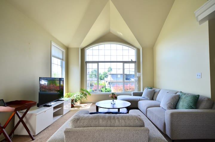 A Wonderful Home Away From Home - Renton, WA