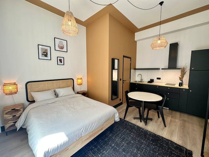 The Brown & Black - Cosy - Bruxelles