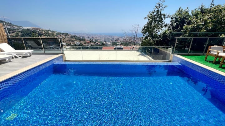 (A2) Deniz Manzaralı Ve öZel Havuzlu - Alanya