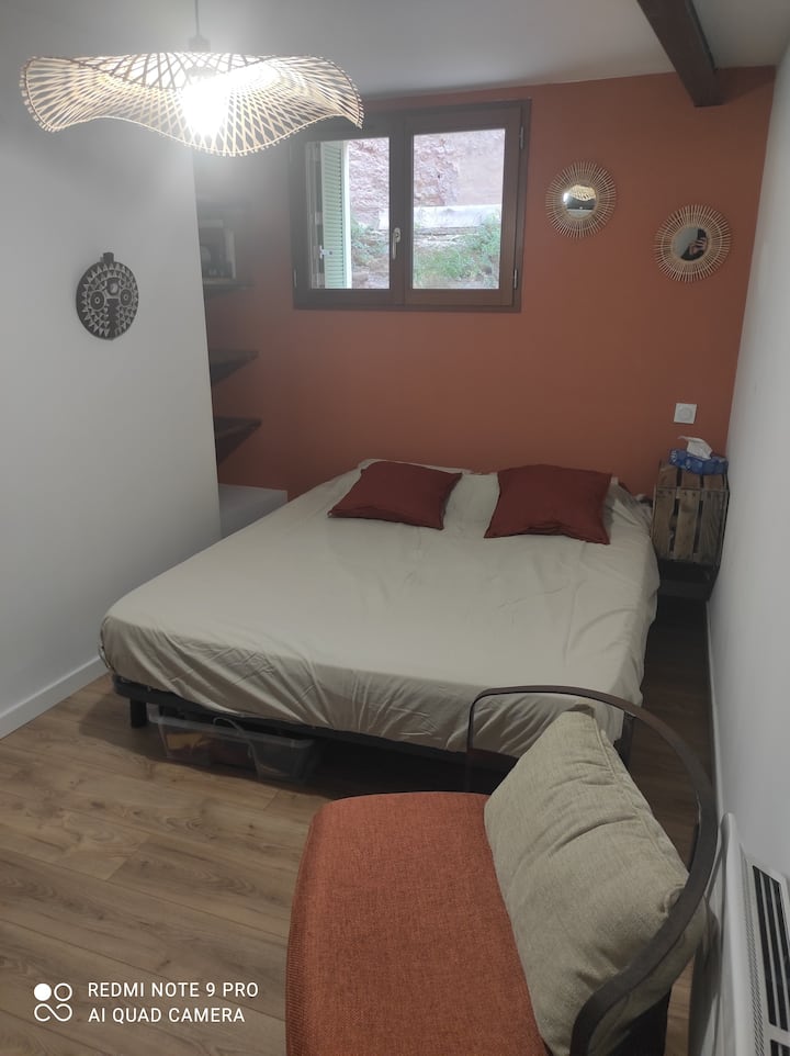 Chambre, Proximité Des Calanques - Cassis
