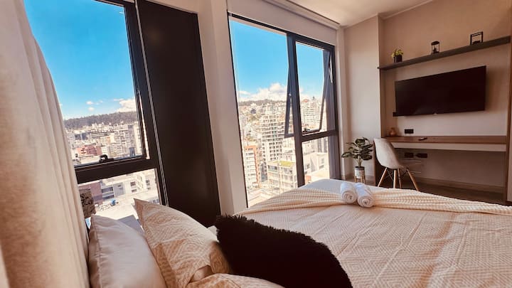 "Tranquil Bay Suite" - Quito