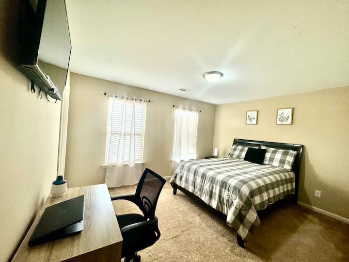 Staycation Approved -Indulge In This Rental Gem - Augusta, GA