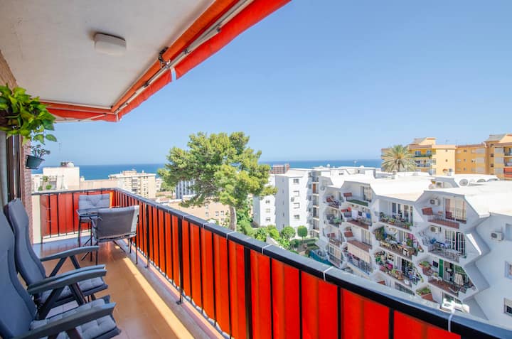 Vistas Panorámicas. Piscina Y Parking - Torremolinos