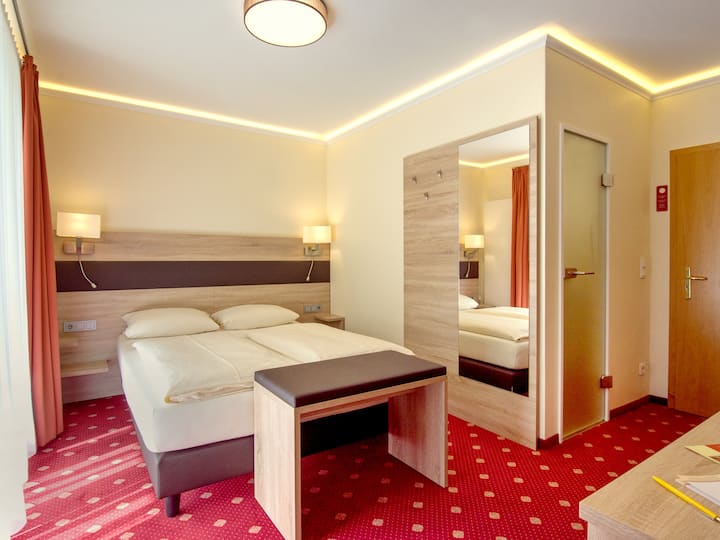 Hotel Kriemhild - Doppelzimmer - Munich