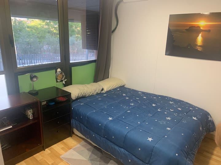 Double Room In Shared Apartment - Barcelone