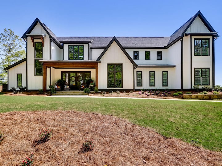 Inn At Blackberry Hill / Cottage Room - Dahlonega, GA