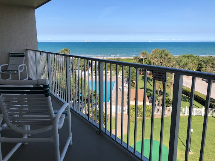 Oceanfront Condo Near Cb Pier Cbt56 - Cocoa Beach, FL