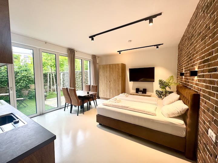 Möbliertes Apartment + Terrasse - Vienna