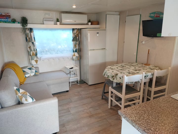 Mobil-home 4 Personnes. - Marennes