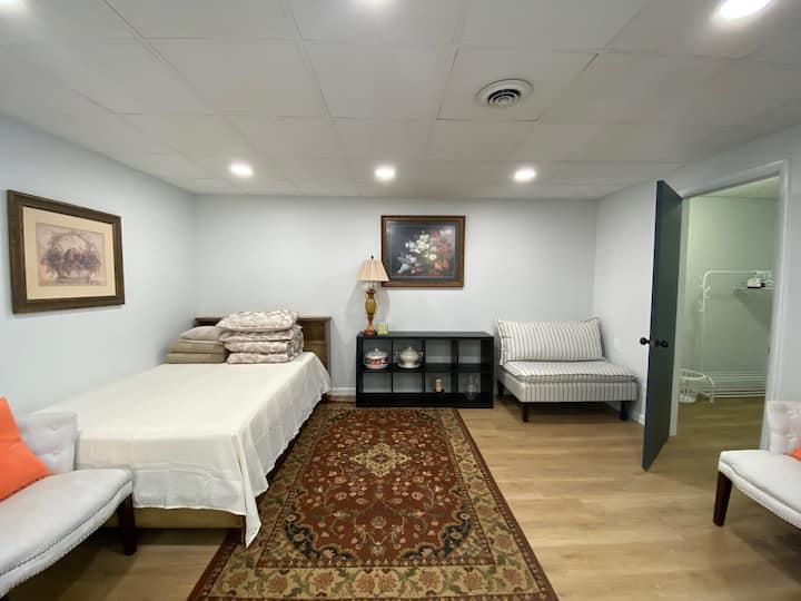 Cozy Studio Apartment: 30 Days+ Rentals Only - Harrisburg, PA