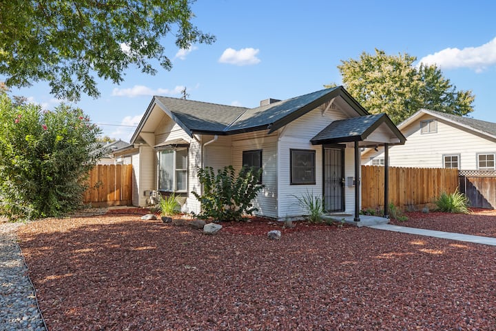 Modern & Cozy Home With Rv Access - Modesto, CA