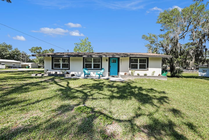 Cozy Home In Zephyrhills - Zephyrhills, FL