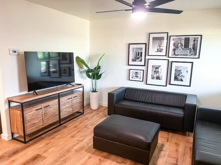 A Cozy Classic - U Of A -> 7min - Tucson, AZ