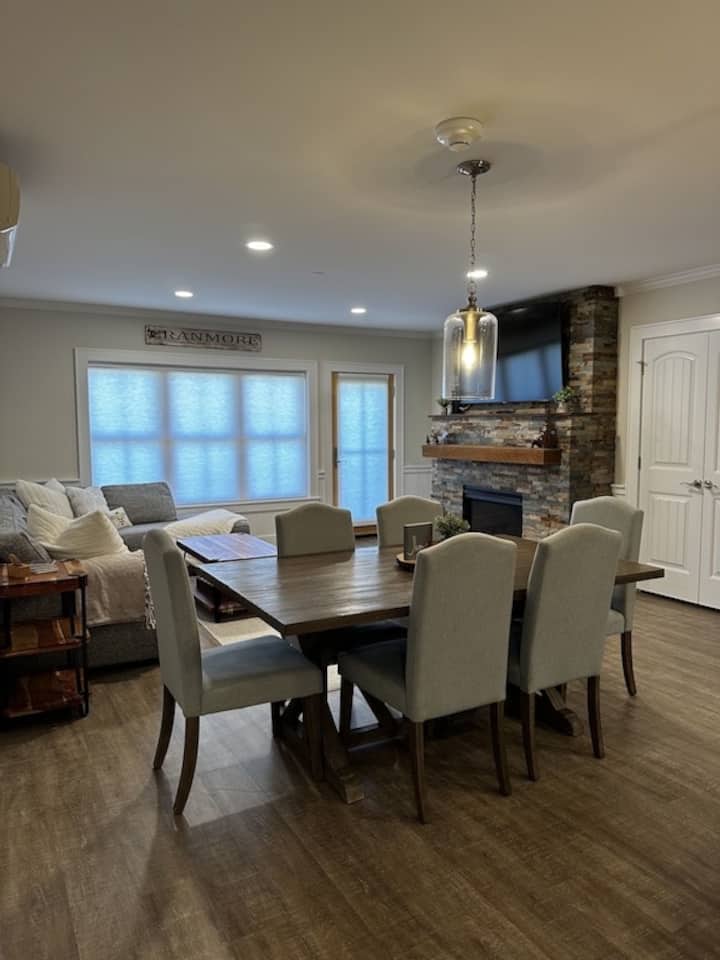 Luxury Condo At Cranmore Mtn. Heated Pool & Hotub! - North Conway, NH