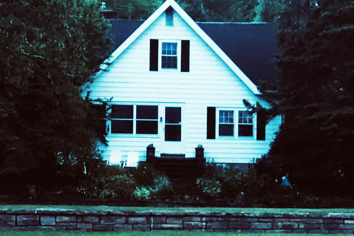 Darroch By The Lake - Huntsville