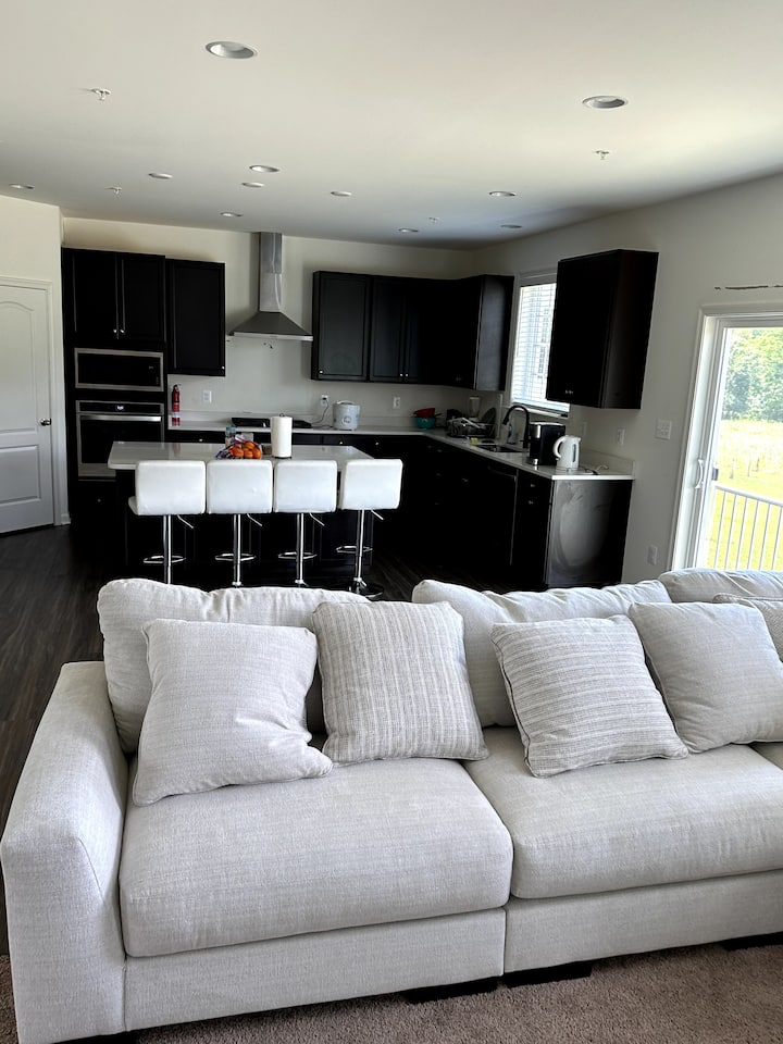 Room In A Clean And Safe Neighborhood - Hagerstown, MD
