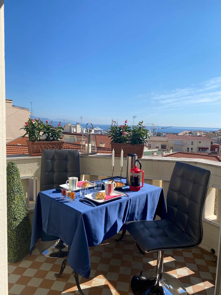 Antibes, Superbe Appartement, Jolie Vue Mer - Antibes