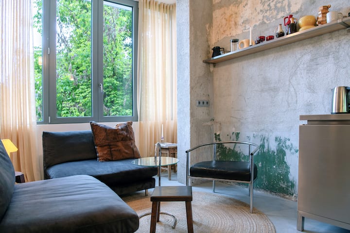 Dazzling Minimalist One Bedroom Apartment - Sófia