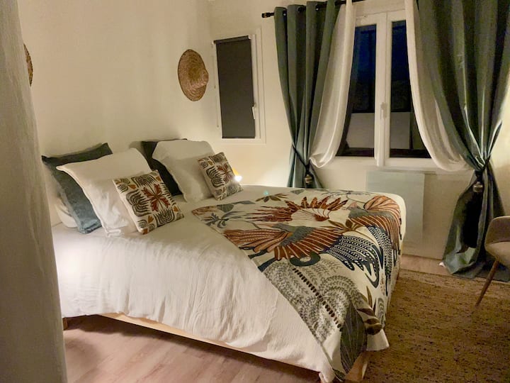 Constance De Bretagne
B&b ( Room Trésor) - Guérande